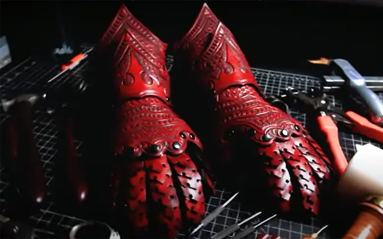 How to Make Leather Gauntlets? - LeatherProfy