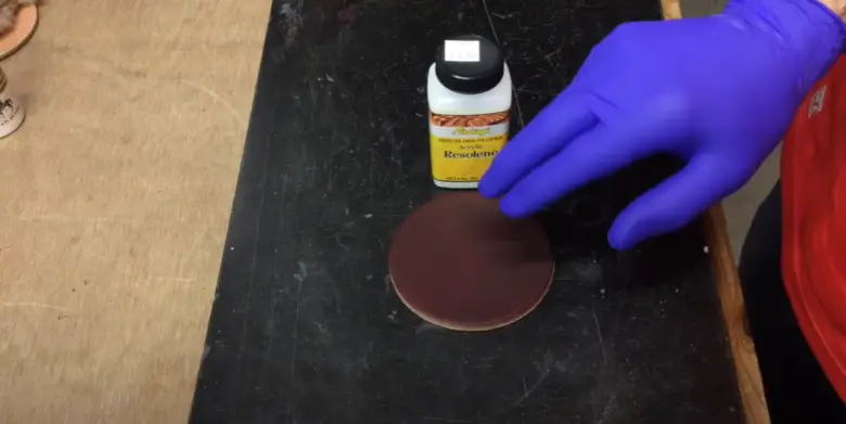 How to Apply Acrylic Resolene on Leather? - LeatherProfy